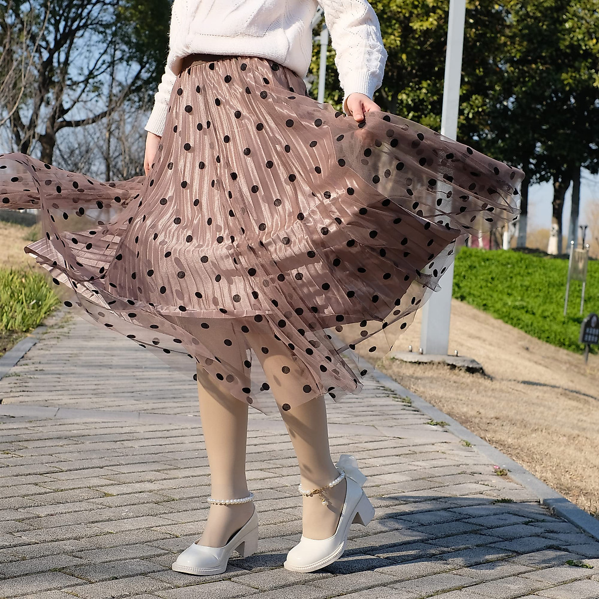 Qoinied Women's Polka Dot Mesh Half-Body Skirt High-Waisted Draped Pleated Skirt Large Hem Tulle A-line Midi Skirts Khaki