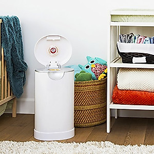 Munchkin® Diaper Pail Baby Registry Starter Set, Powered by Arm and Hammer, Includes 1 Month Refill Supply and Baking Soda Puck