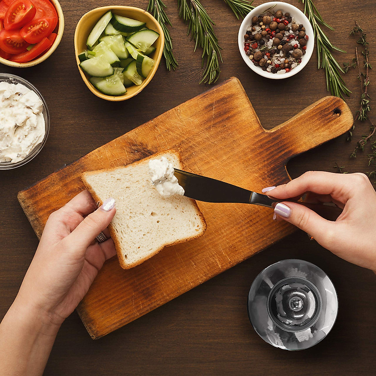 REMFLY, 3-1/2 Inch DIY Stainless Steel Round Cutter for Kids, Sealer and Decruster for Making Sandwiches, Hamburgers, Pie and More, 5.12 x 3.19 x 1.3 inches