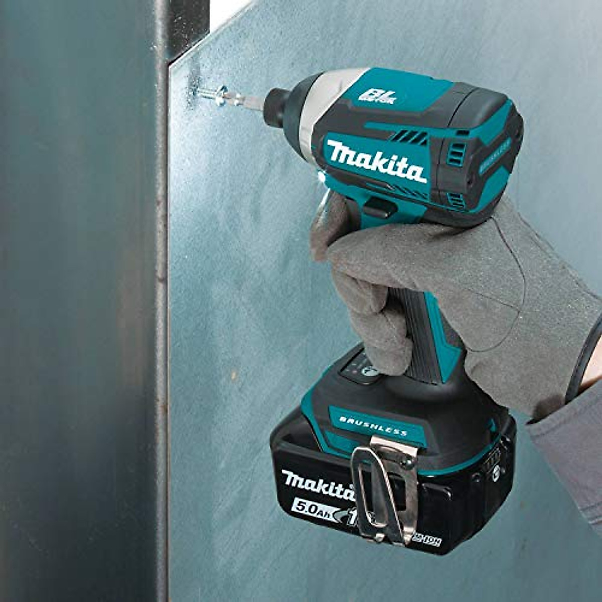 Makita XT707PT 18V LXT® Lithium-Ion Brushless Cordless 7-Pc. Combo Kit (5.0Ah)