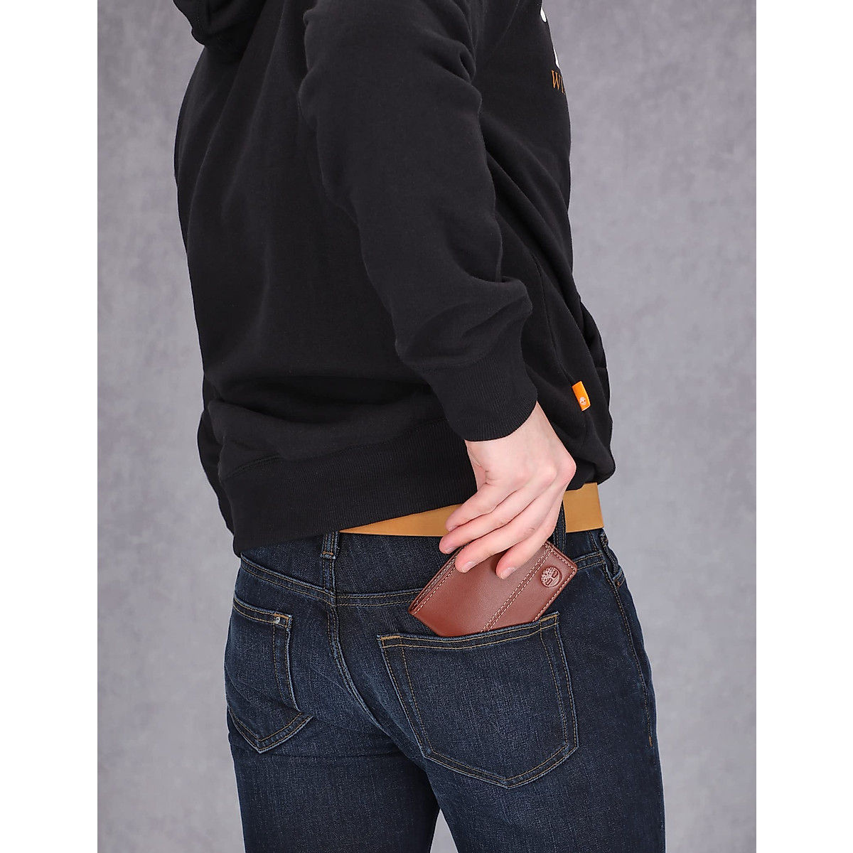 Timberland Men's Leather Passcase Trifold Wallet Hybrid, Black (Hundson), One Size