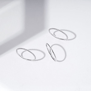 Amazon Essentials Rhodium Plated Sterling Silver Stacking Ring Set of 3 Size 9, Silver