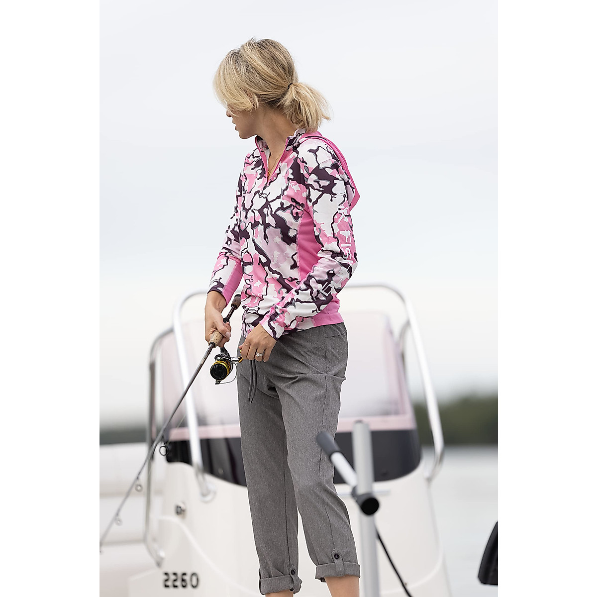 HUK Women's Standard Icon X Hoodie |UPF 50+ Long-Sleeve Fishing Shirt, Current Camo-Salmon Pink, Large