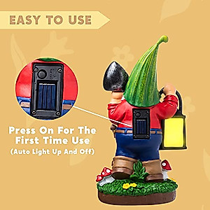 Joiedomi Outdoor Gnome Statue with Solar LED Lights, Christmas Resin Gnome Figurine with Lantern, Solar Garden Yard Lawn Gnome Decoration Lights (Hanging Lantern)