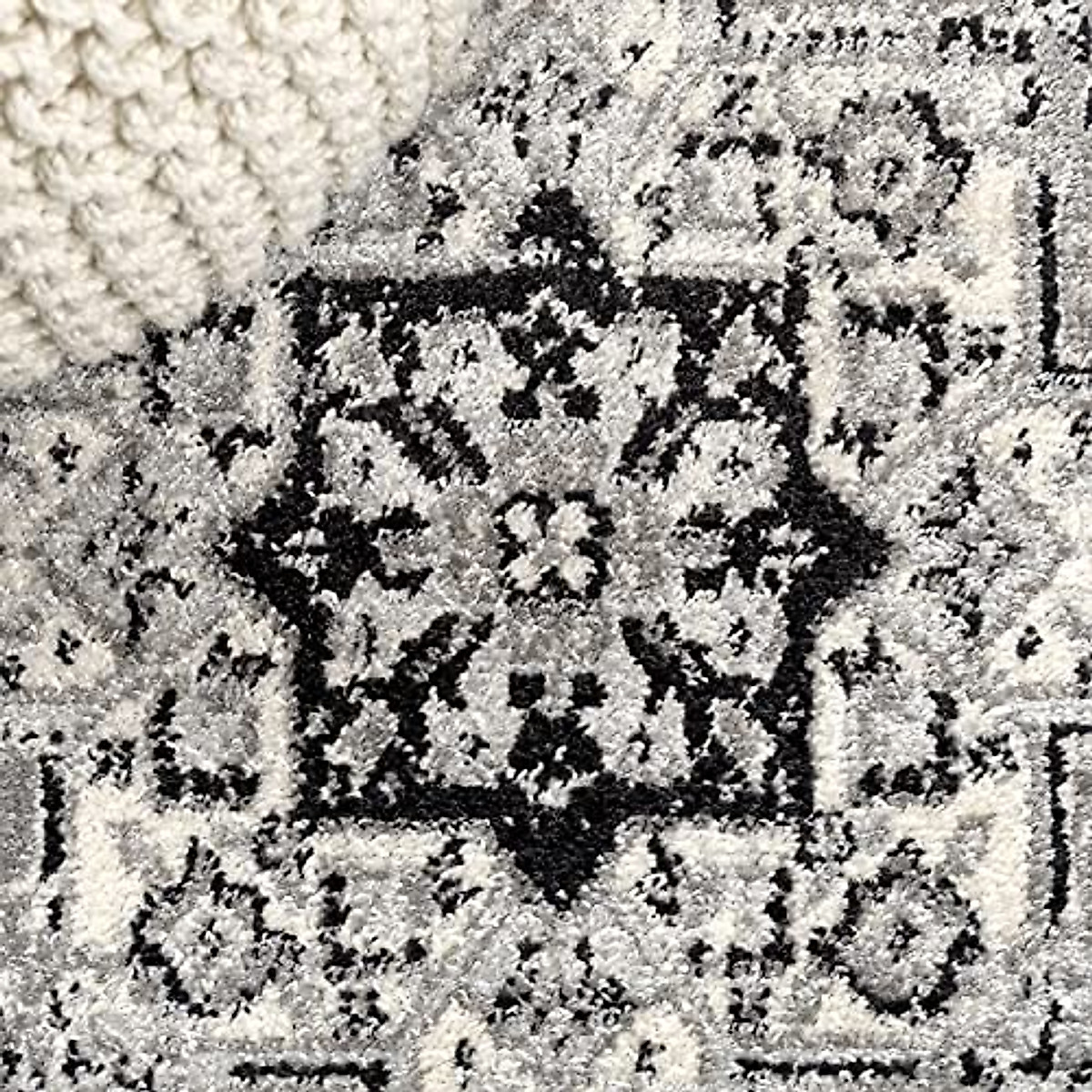 JONATHAN Y BMF107B-8 Inigo Cottage Medallion Indoor Area-Rug Bohemian Vintage Floral Easy-Cleaning High Traffic Bedroom Kitchen Living Room Non Shedding, 8 ft x 10 ft, Grey