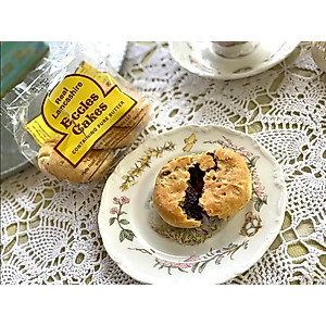 Real Lancashire Eccles Cake | British Snacks Made with Pure Butter & Dried Currants | Traditional & Delicious Fruity Cake for Any Occasion | 5.29 Oz | 4 Cakes (Pack of 1)