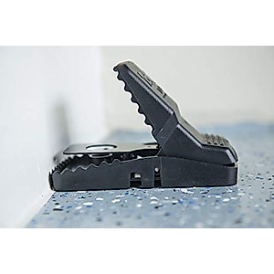 Tomcat Rat Snap Trap, 1 Rat Size Trap - Reusable - Effectively Kill Rats - Ideal for Home and Farm Use