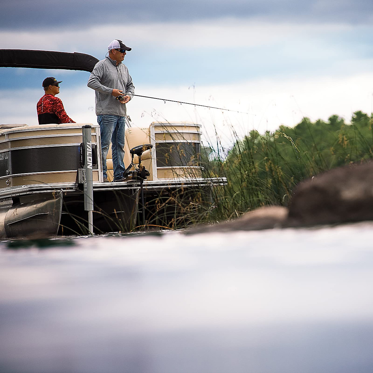 Minn Kota 1358729 Pontoon Freshwater Electric-steer Bow-Mount Trolling Motor with Digital Maximizer & PowerDrive Foot Control, 70 lbs Thrust, 48" Shaft