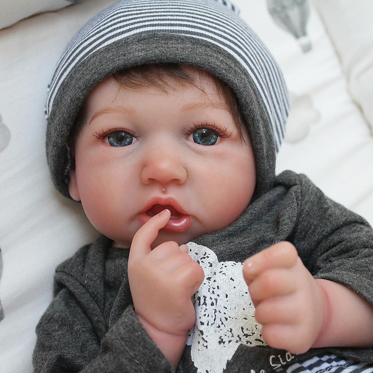 ZIQUE 20 Inch Lifelike Reborn Baby Doll, Realistic Baby Doll Weighted Newborn with Soft Cloth Body, Poseable Full Vinyl Limbs, Real Life Baby Boy Complete Gift Set for Children and Collectors