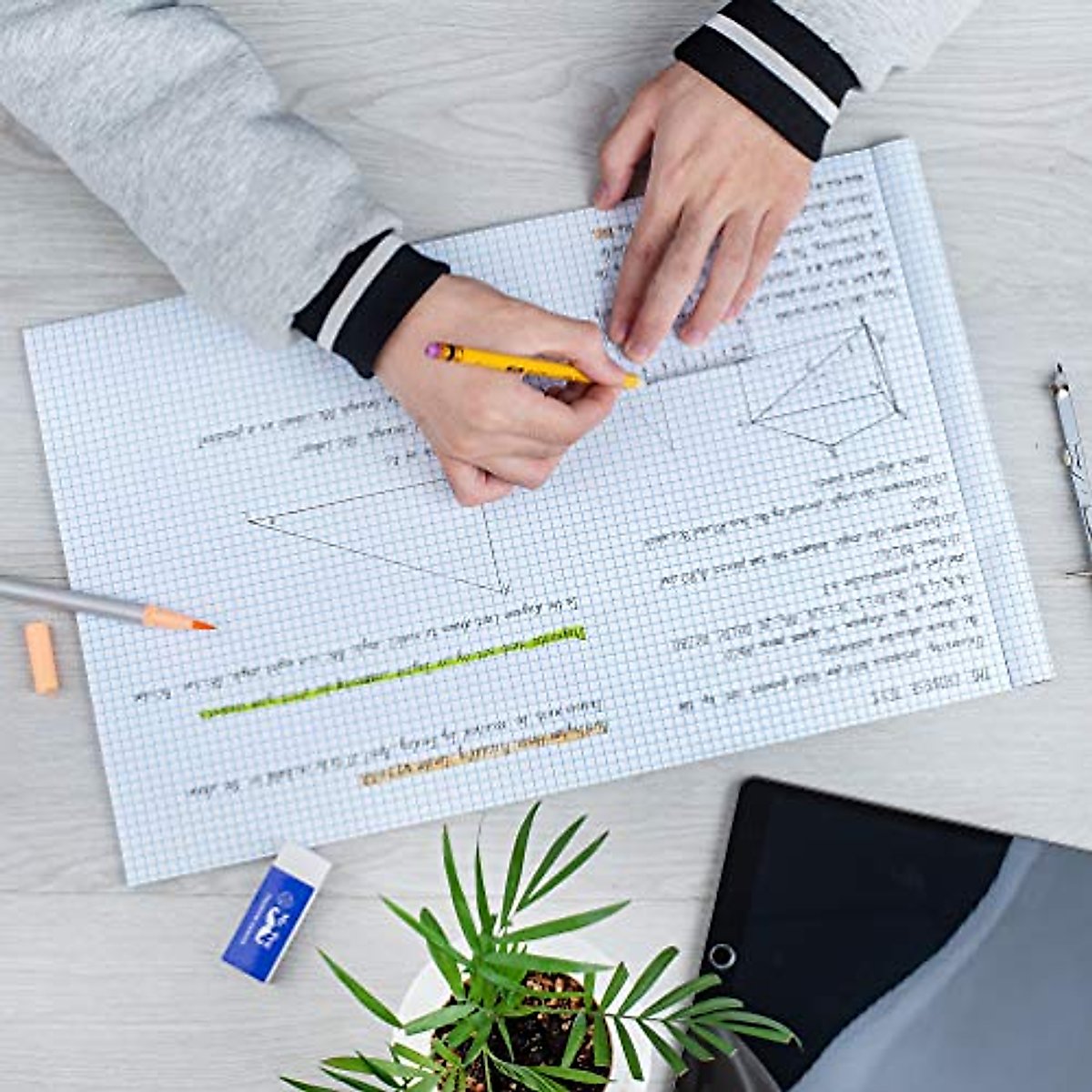 Mr. Pen- Engineering Paper Pad, Graph Paper, 5x5 (5 Squares per inch), 17"x11", 22 Sheets, Engineering Pad, Grid Paper, Computation Pads, Drafting Paper, Squared Paper, Blueprint Paper, Writing Paper