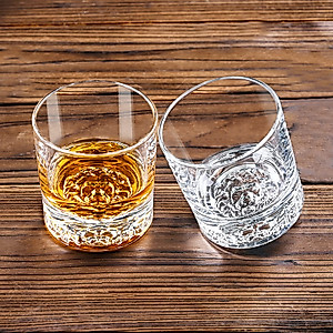 PARACITY Whiskey Glasses, Lion Pattern Thick Bottom, 10.6oz Old Fashioned Glasses for Whiskey, Gin, Vodka, Whiskey Glasses Set of 2, Gift for Men, Father's Day Gift