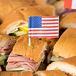 6-Ounces Glass Spices Shaker With Perforated Stainless Steel Top And Parmesan Cheese Shaker With Slotted Stainless Steel Top/Set of 2/Bulk Swirl Retro Style Dispensers With Lids/Salt & Pepper Shakers