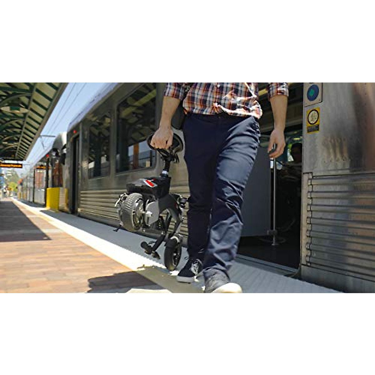 Razor UB1 Seated Electric Scooter - 8" Air Filled Front Tire, Adjustable Seat, Lightweight and Compact Design, 36V Electric Power, 250W Motor, Up to 13.5 mph, Black