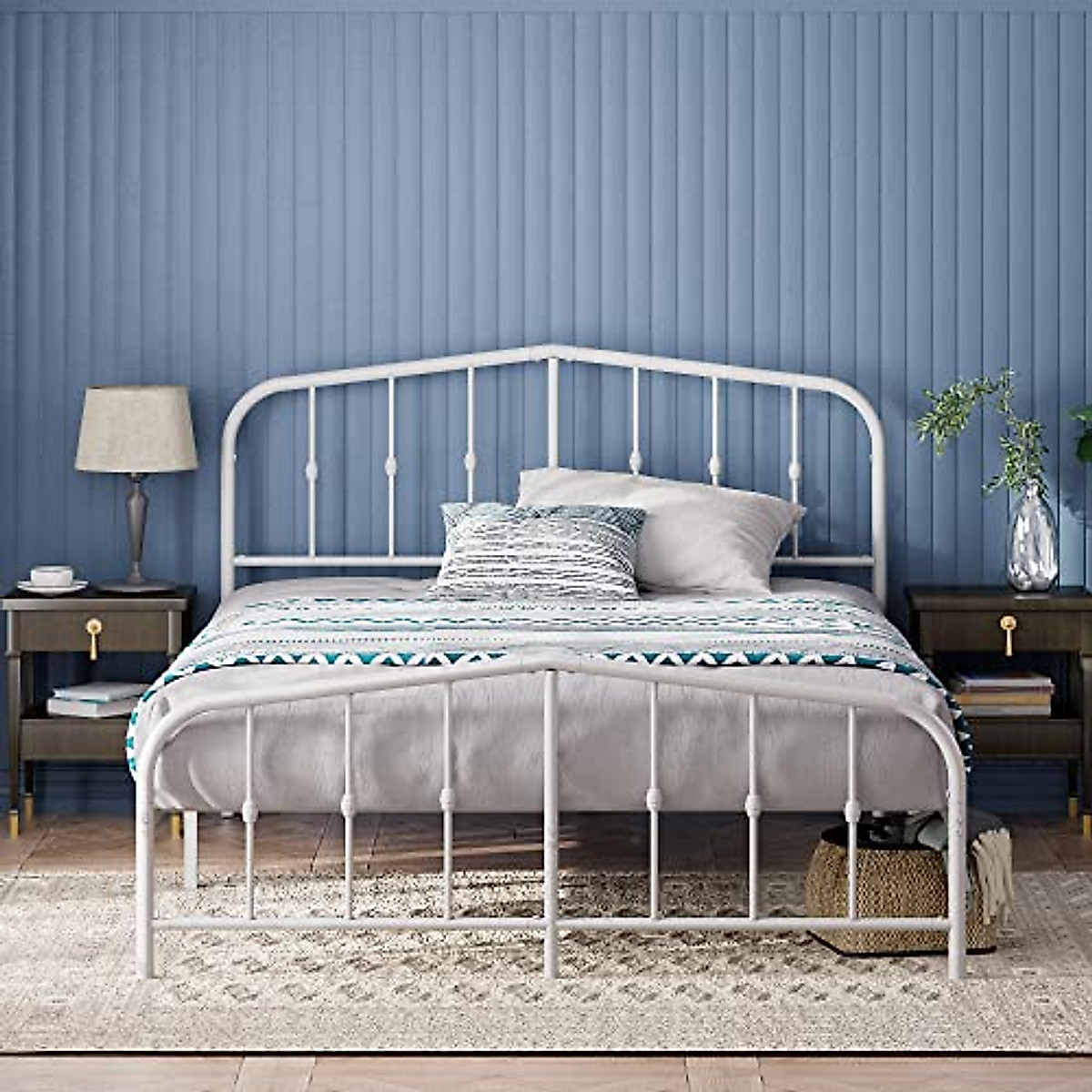 Zinus Heidi Metal Platform Bed Frame / Steel Mattress Foundation / No Box Spring Needed / Easy Assembly, White, Full