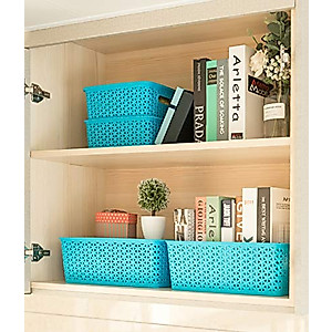 Basicwise QI003214M.3 Blue Medium Plastic Storage Container with Lid, Set of 3