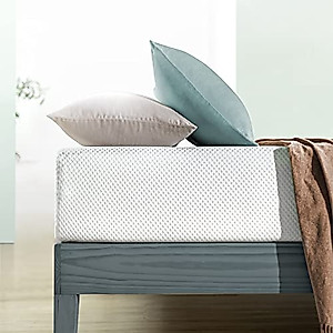 Zinus 10 Inch Green Tea Fresca Memory Foam Mattress/CertiPUR-US Certified/Bed-in-a-Box/Pressure Relieving/Made in USA, Queen