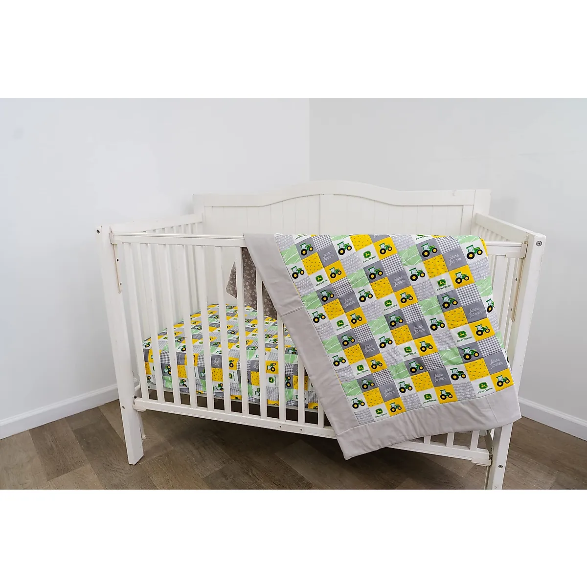 J&D Productions Tractor Crib Bedding Nursery Set: Barn, Tractor and Farm Animals