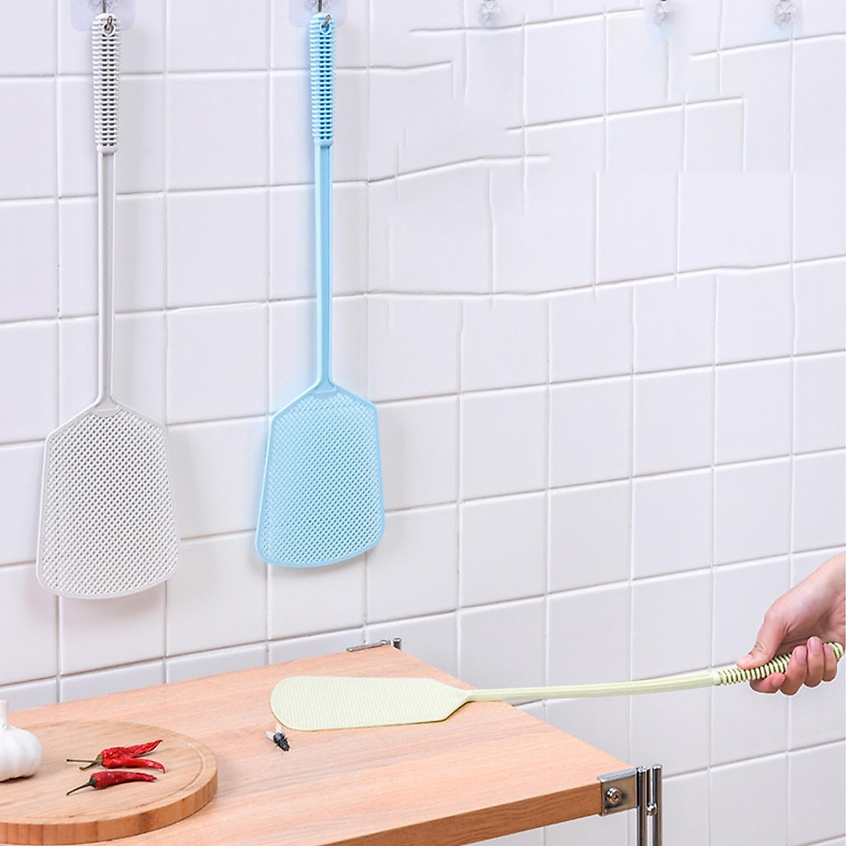 Generic Telescopic Fly Swatters - Heavy Duty Flyswatter | Long Handle Swatter with Hanging Hole | Manual Extendable Fly Swatters | Wide Mesh Fly for Home Garden Classroom Restaurant, flat shape