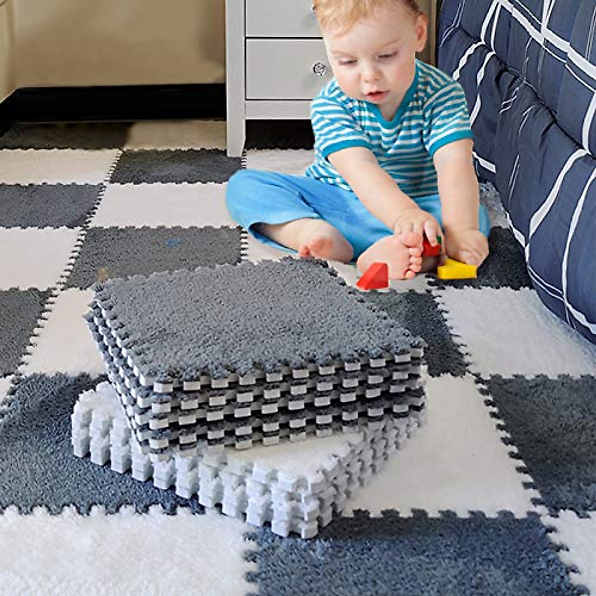 12PCS Plush Puzzle Foam Floor Mat for Kids- Thick Interlocking Fluffy Tiles with Border Square Rug Split Joint Soft Climbing Carpet Mats Shaggy Area Rug for Room Floor(11.8 Inch, White & Grey)