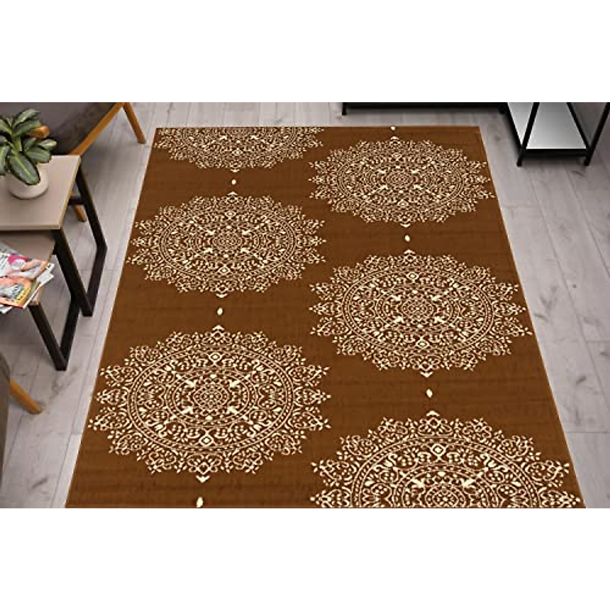 Linon Capri  Medallion Beige White 4'4 x7'3, 3 x 7'3, Brown