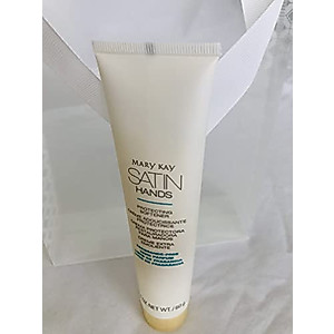 Mary Kay Satin Hands Pamering Set