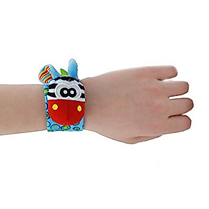 HUGGLER Foot Finders & Wrist Rattles for Infants Developmental Texture Toys for Babies & Infant Toy Socks & Baby Wrist Rattle – Newborn Toys for Baby Girls & Boys. Baby Boy Girl Toys 0-3 3-6 Months