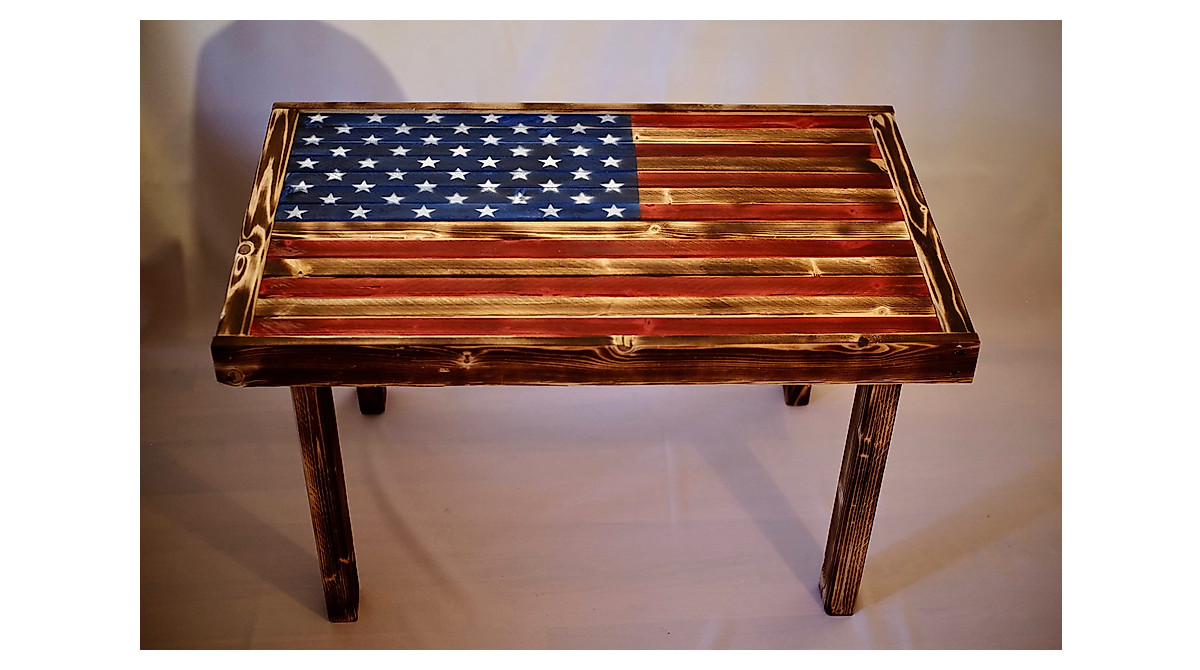 Rustic American Flag Coffee Table - Sturdy Pine Wood