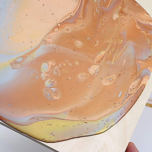 Mont Marte Premium Acrylic Pouring Paint Set, Metallic, 4 x 4oz (120ml) Bottles, Pre-mixed Acrylic Paint, Suitable for a Variety of Surfaces Including Stretched Canvas, Wood, MDF and Air Drying Clay.