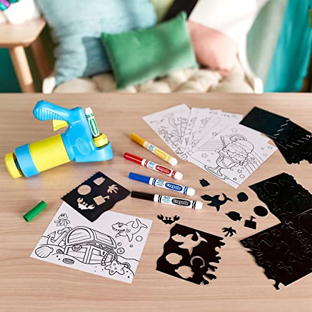 Crayola Mini Marker Sprayer, Marker Airbrush Kit, Gift for Kids, 7, 8, 9, 10