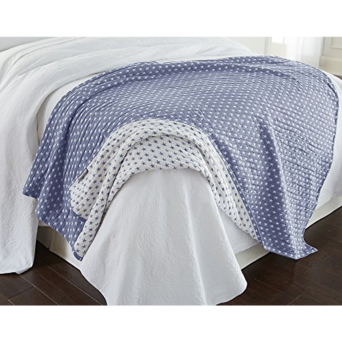 Sterling Creek Dawson Star Muslin Throw Blanket Three Layers Lightweight Breathable Cotton Gauzy Blanket for Adults, All Season (Throw, Blue)