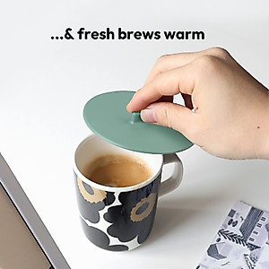 Carrotez Silicone Cup Covers for Drinks, 3.9 Inch Reusable Silicone Mug and Cup Lids for Steeping Coffee and Tea, Set of 2 - Soy Green