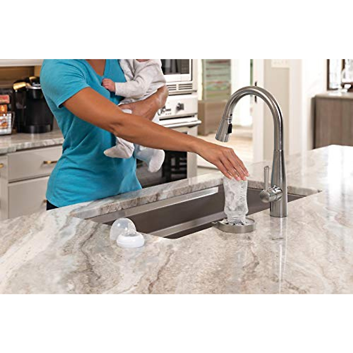 Delta Faucet Glass Rinser for Kitchen Sinks, Kitchen Sink Accessories, Bar Glass Rinser, SpotShield Stainless GR150-SP