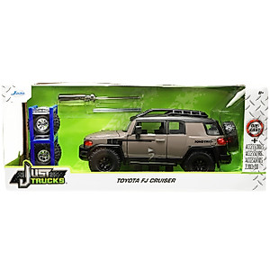 Jada Toys Just Trucks 1:24 Toyota FJ Cruiser Die-cast Car Brown with Tire Rack, Toys for Kids and Adults