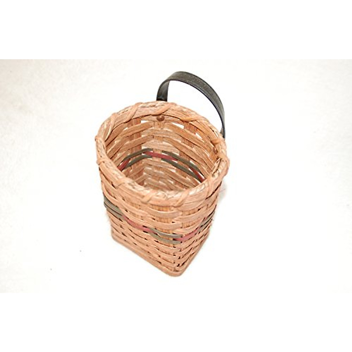 Hand Woven Utensil Wall Hanging Basket. This Cute Basket Is Handmade Locally Here in Ohio By the Local Amish. It Is a Very Handy Basket That Allows You to Store Your Utensils in a Basket on the Wall Saving Space on Your Counters. Measures: 4" X 3" X 8" Ta