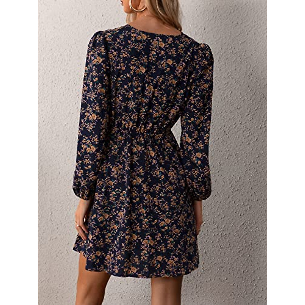 CUPSHE Women's V Neck Ditsy Floral Mini Dress Long Sleeve A Line Dress Surplice Short Dress Multicoloured