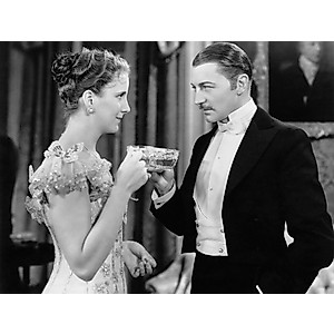 Cavalcade Diana Wynyard Clive Brook 1933 Tm & Copyright (C) 20Th Century Fox Film CorpCourtesy Everett Collection Photo Print (28 x 22)