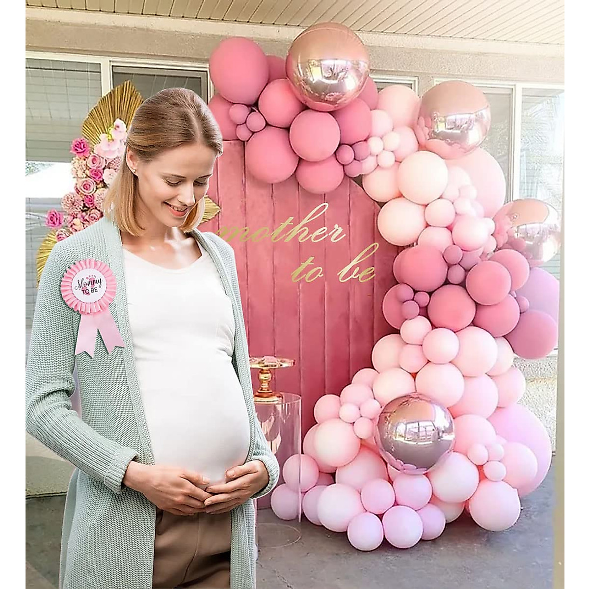 LEBERY 2pcs Daddy to Be and Mommy to Be Tinplate Badge Pin Gender Reveal Button Pins Baby Shower Button New Dad Mom Gifts for Gender Reveal Baby Shower Party Supplies