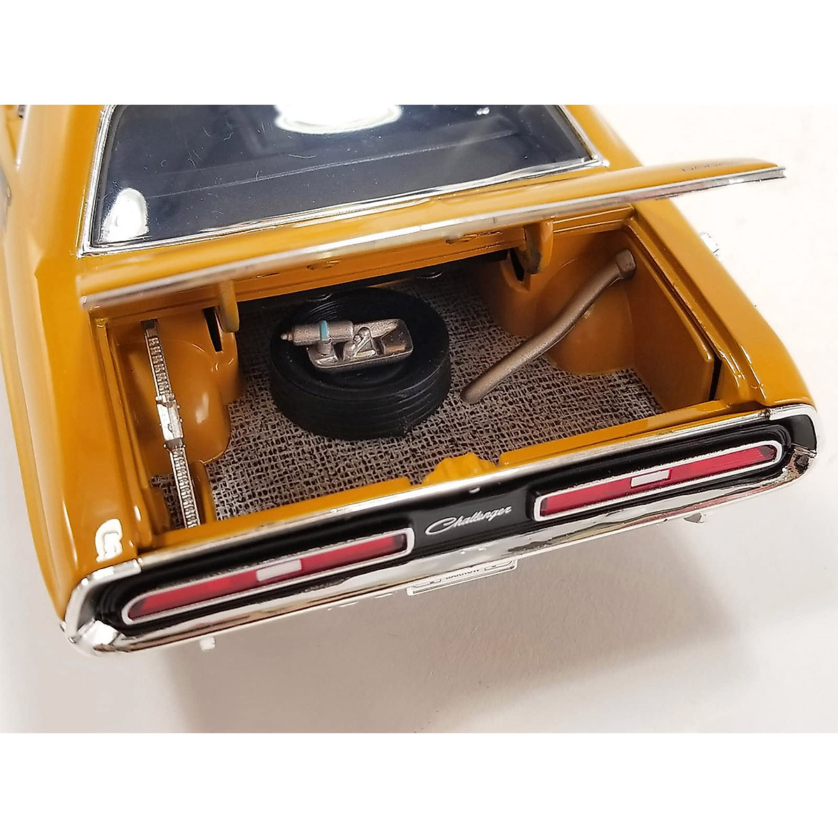 1971 Challenger R/T Hemi Butterscotch Orange with Black Stripes Limited Edition to 462 Pieces Worldwide 1/18 Diecast Model Car by Acme A1806023