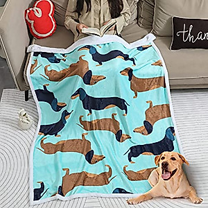 Anamee Dachshund Blanket Gifts for Mom from Daughter, Best Warm Cozy Flannel Dachshund Throw Blanket Gifts for Mom and Kids, Plush Wiener Sausage Dog Blanket Dachshund for Women