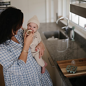 mushie Fresh Food Feeder Freezer Tray with Lid for Frozen Baby Food | 9 Cups x 0.5 oz | BPA Free Storage Container (Blush)