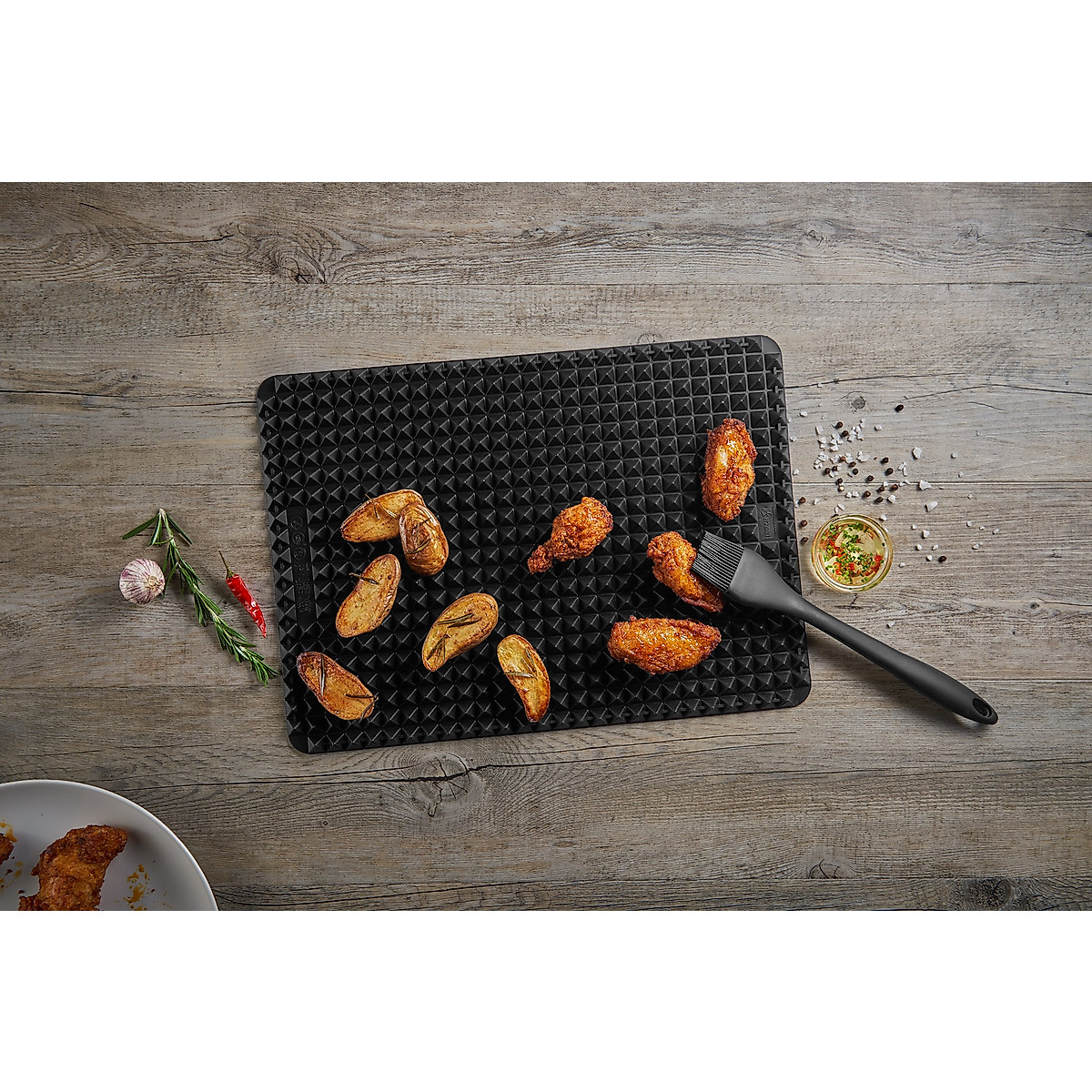 Lurch Germany Flexiform Fat-Reducing Pyramid Silicone Baking Mat 16.1 x 11.4 Inch - Black