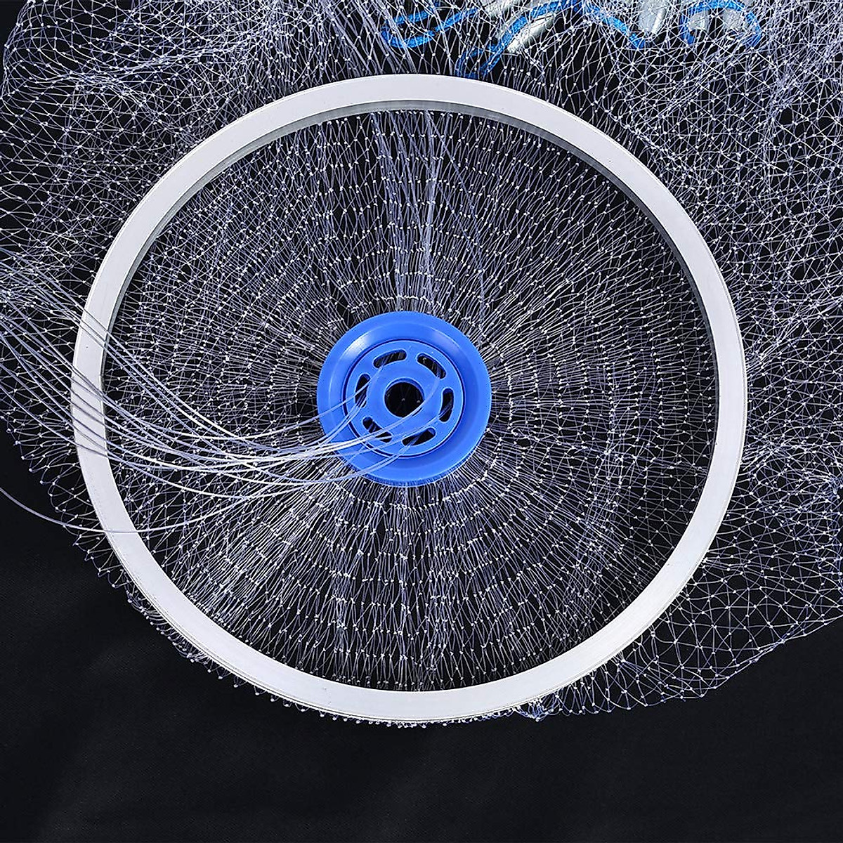 OTOEZ Fishing Cast Nets 3Ft-8Ft Radius Saltwater Fishing Net for Saltwater Freshwater Bait Shrimp Trap Fish Throw Net Nylon/Tire Line 0.47/0.79 Inch Mesh Heavy Duty Sinker (4FT, Nylon Line with Ring)