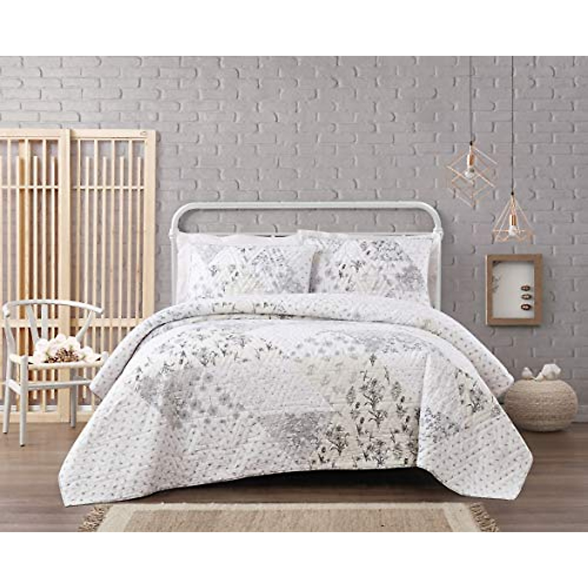 Cottage Classics Kamala Floral Cotton Pieced Quilt Set, King, Grey/Cream