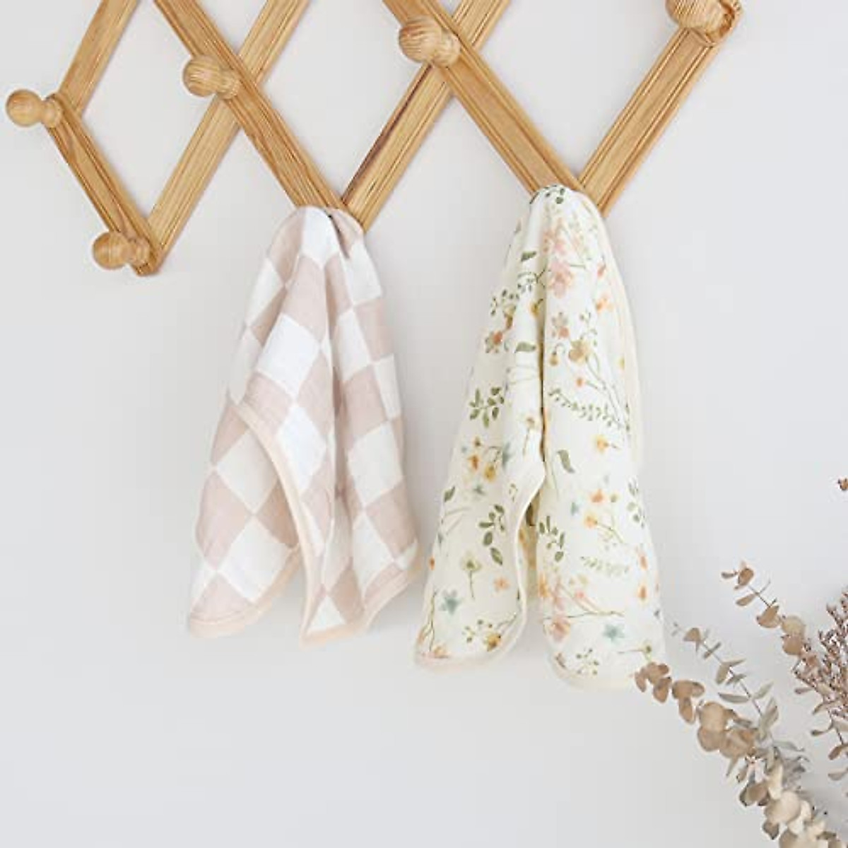 LifeTree Muslin Baby Burp Cloths, Soft Bamboo Cotton, Large Baby Washcloths, Face Towel, Burping Rags, Bibs for Newborn Boys Girls, Set of 2 (Floral & Dusty Pink Checkerboard)