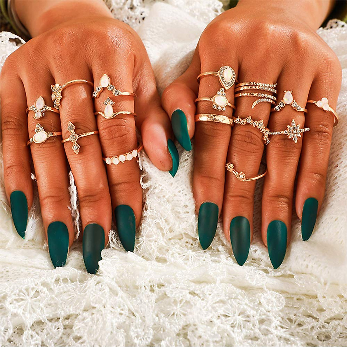 Aimimier 17 Pcs Bohemian Stackable Joint Knuckle Ring Set Crystal Opal Genstone Sun Star Finger Ring Diamond-studded Midi Rings for Women