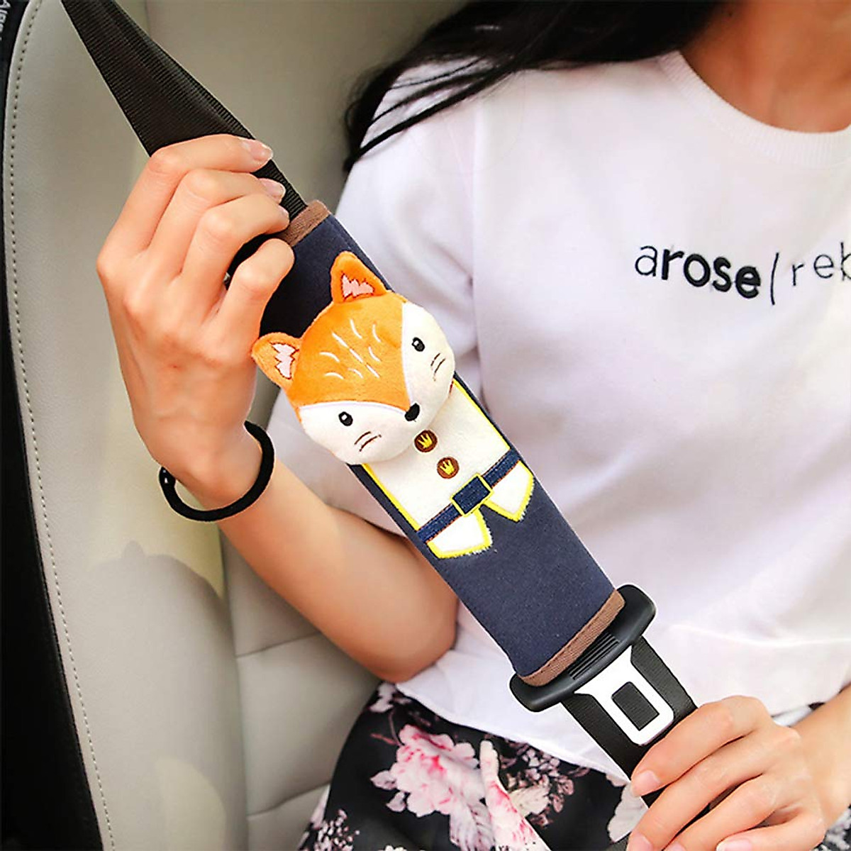 Cartoon Car Seat Belt Cover Shoulder Strap Pad Universal Safety Belt Strap Cushion Pads for a More Comfortable Driving Cute Animal Doll Seat Belt Protector Pad Soft Neck Support Car Seatbelt Cover