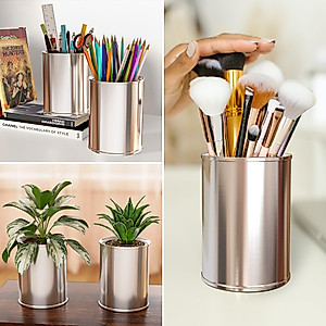 8PCS Empty Paint Cans with Lids, 1 Quart Metal Unlined Paint Bucket, Small Round Paint Storage Containers for Leftover Paint, Arts Crafts, DIY Projects, Painting (Silver, 2 Pint)