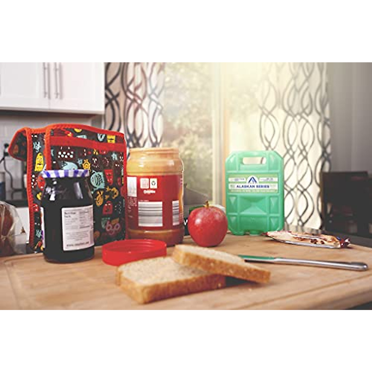 Arctic Ice Alaskan Series, Long Lasting Reusable Ice Pack, Small, 0.75 lb, Green