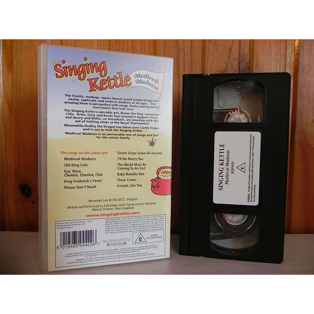 11 Songs - The Singing Kettle - Medievil Madness - Singing Video - Children VHS