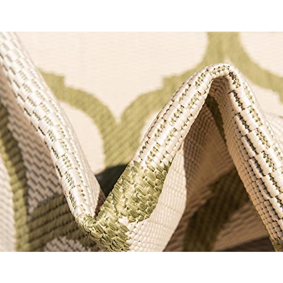 Unique Loom Outdoor Trellis Collection Area Rug - Moroccan (7' 1" x 10' Rectangle, Beige and Olive/ Beige)